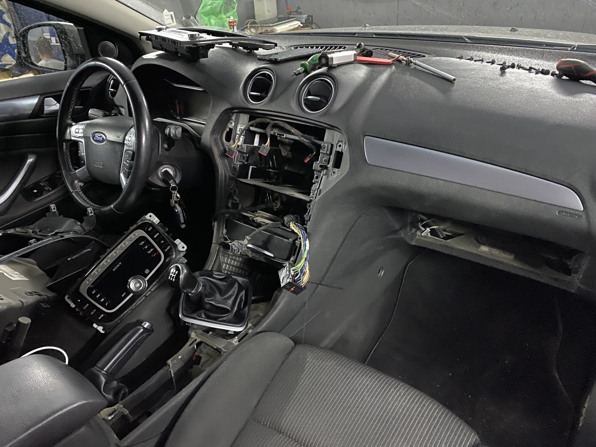 Установка Новеро с usb + Bluetooth — Ford Mondeo IV, 2 л, 2013 года ...