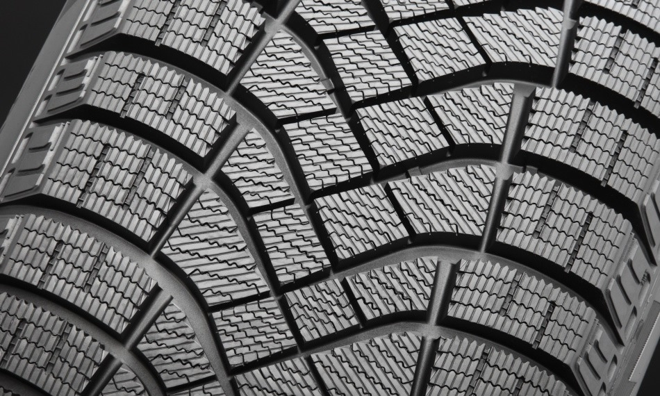 Зимние колёса — Geely Monjaro, 2 л, 2023 года | аксессуары | DRIVE2