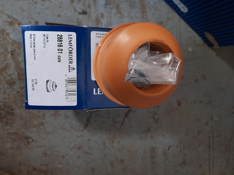 Замена передних стоек) — Volkswagen Passat B5, 1,8 л, 2004 года ...