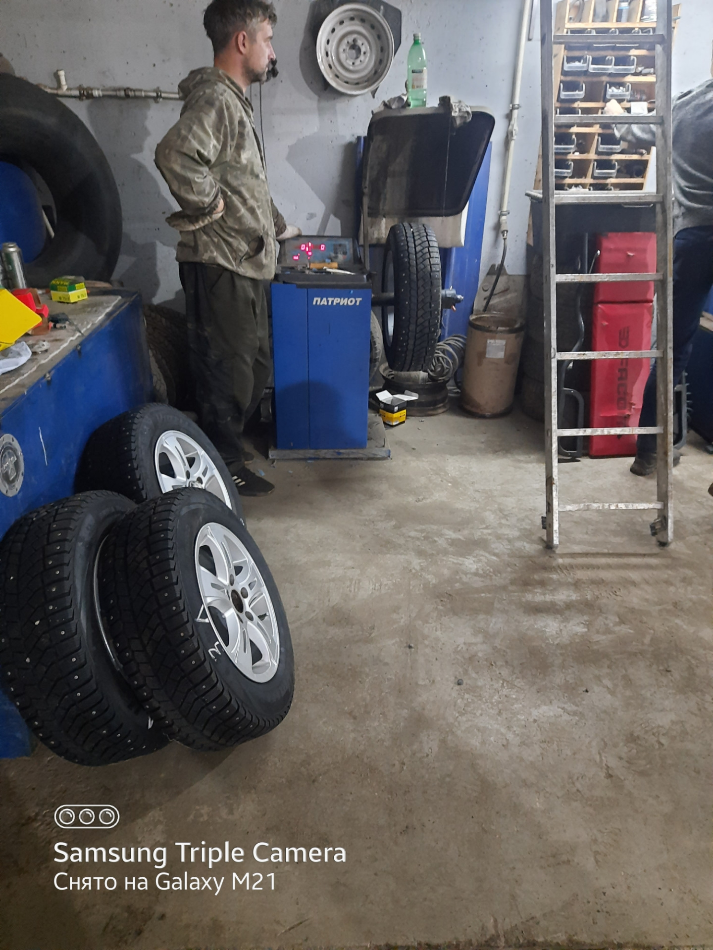 Беееееезопасность — ГАЗ 31105, 2,4 л, 2006 года | шины | DRIVE2