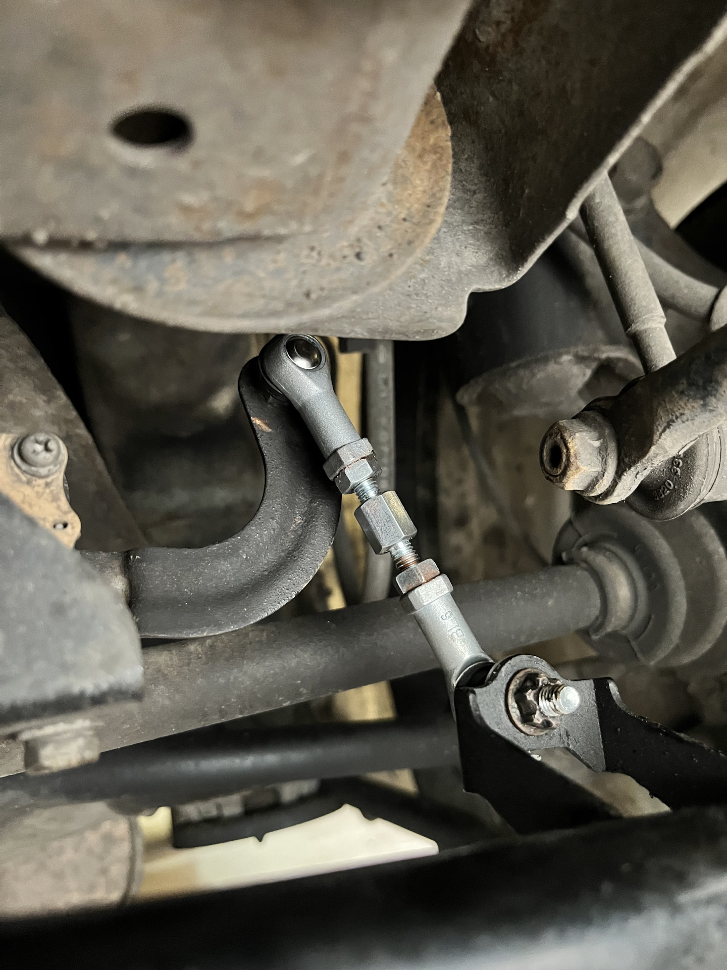 Замена тяги датчика AFS — Lexus RX 400h (2G), 3,3 л, 2008 года | своими ...