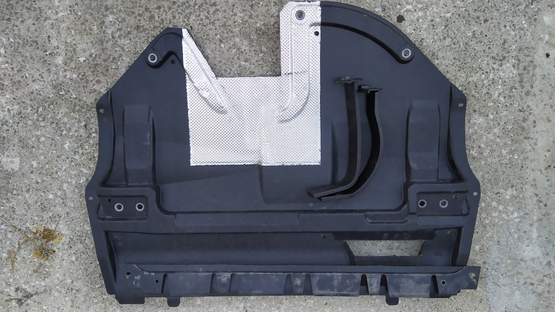 Оригинальная защита двигателя / КПП | Воздуховоды для охлаждения ...