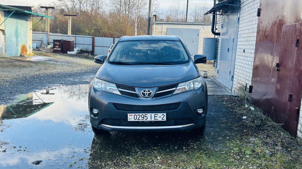 Замена ПТФ и ТО — Toyota RAV4 (IV), 2 л, 2013 года | расходники | DRIVE2