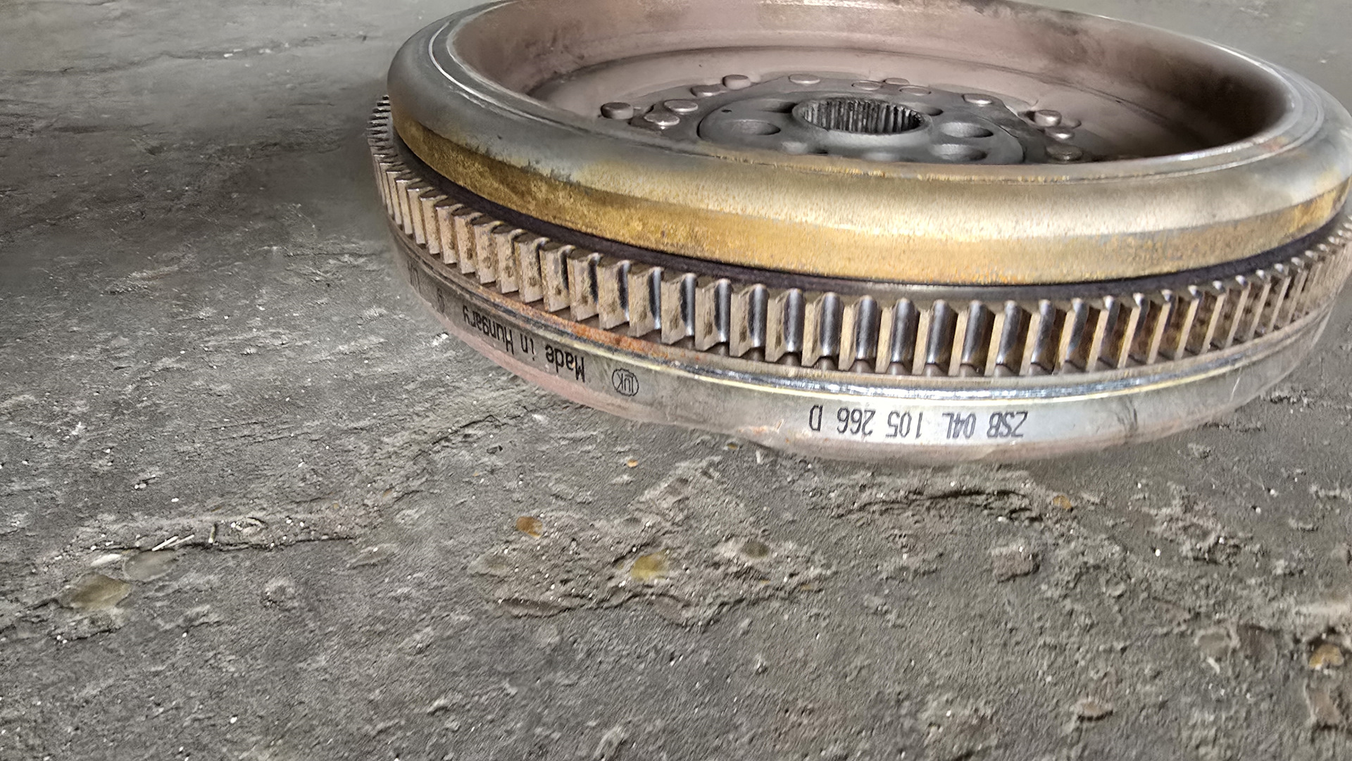 Замена маховика DMF Luc 415089109 — Volkswagen Passat Variant (B8), 2 л ...