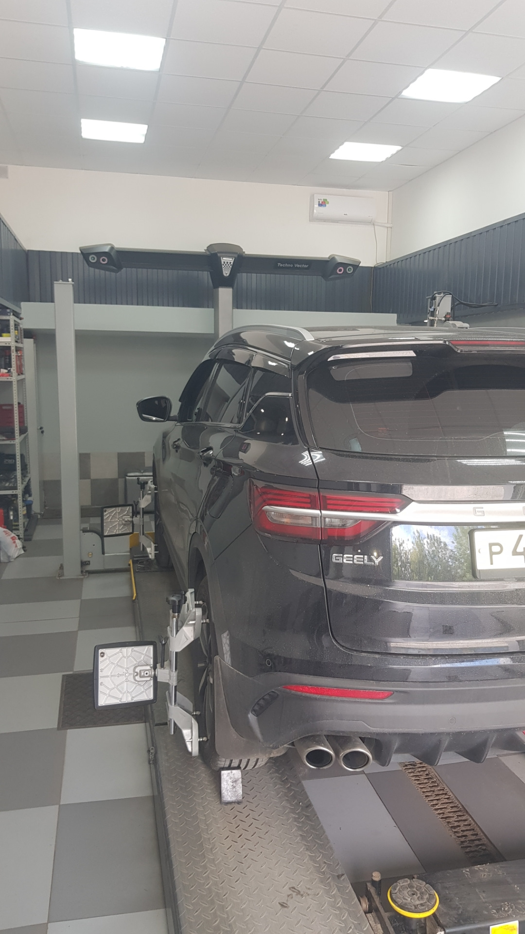 Регулировка развал-схождения — Geely Coolray (1G), 1,5 л, 2021 года ...