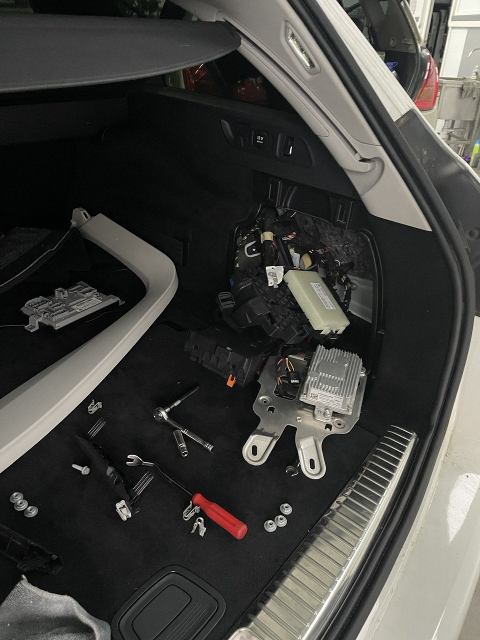 W213 универсал после тонировки задней части не видит ключ — Mercedes ...