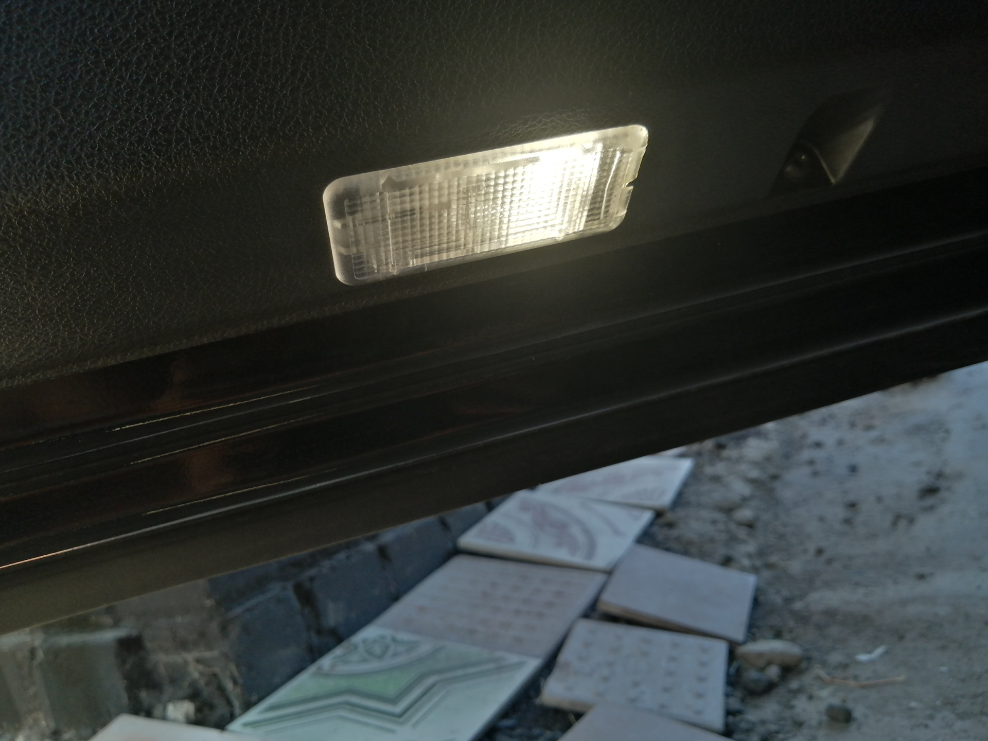 Philips Ultinon LED W5W (T10) 4000K 11961ULW4X2 — Lada Vesta SW (1G), 1 ...