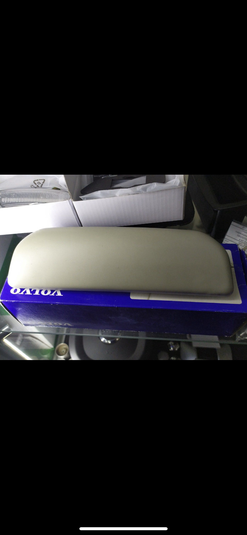 Пара аксессуаров от Volvo — Volvo XC70 III, 2,4 л, 2015 года | запчасти ...