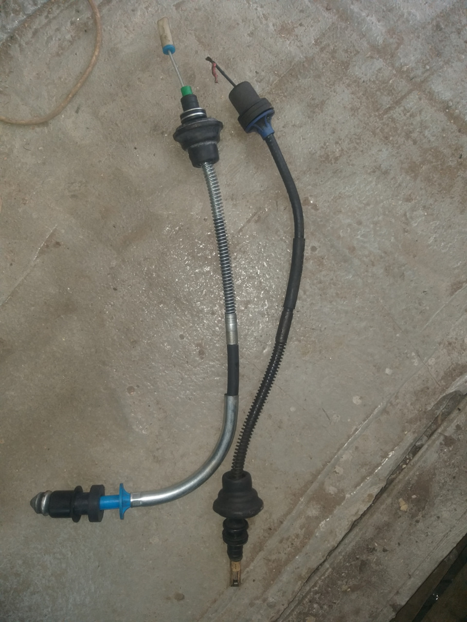 Трос сцепления оригинал, коробка IB5 — Rover 25, 1,4 л, 2004 года | запчасти | DRIVE2
