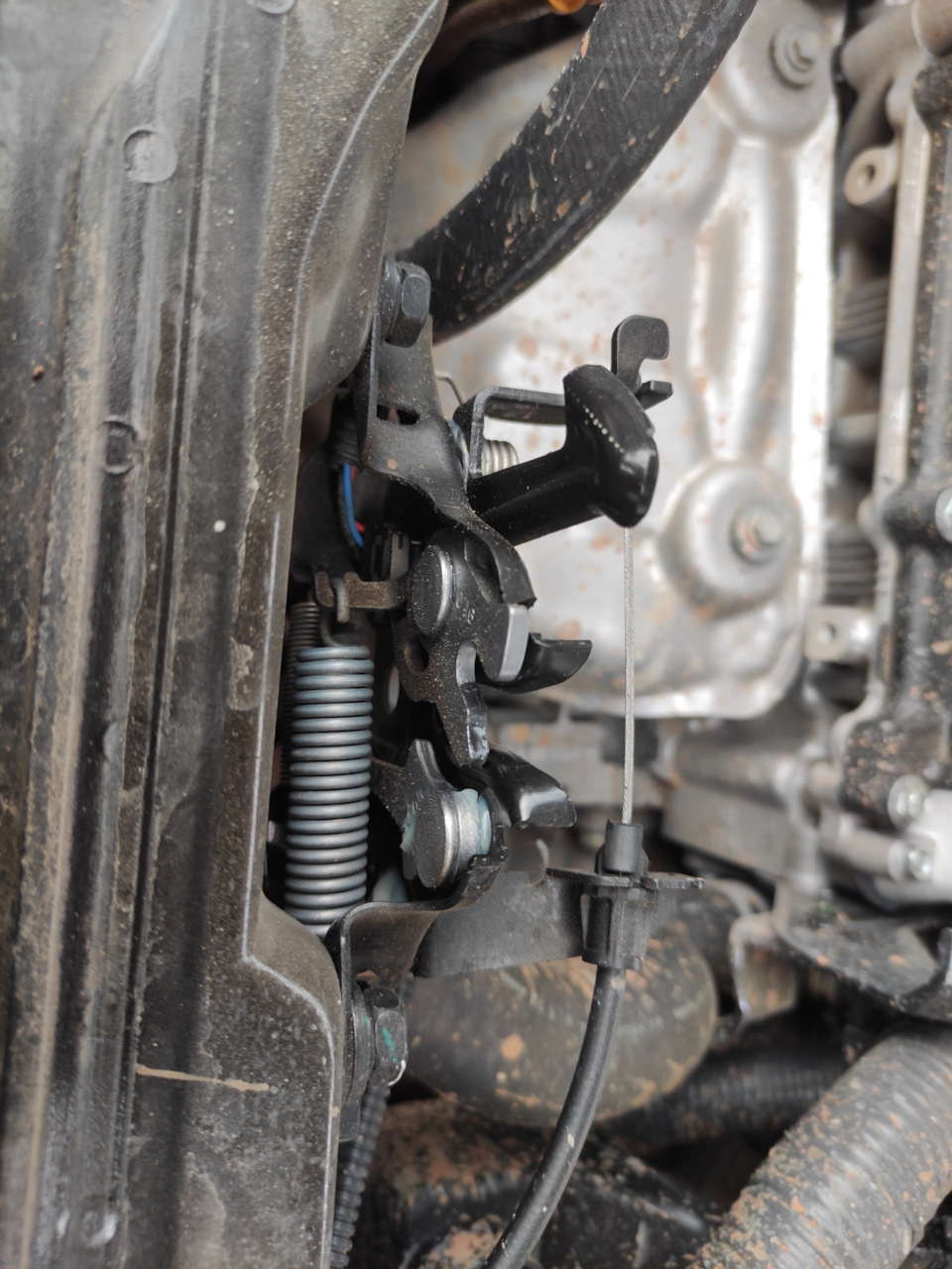 Концевик капота — Nissan X-Trail III (t32), 2,5 л, 2020 года ...