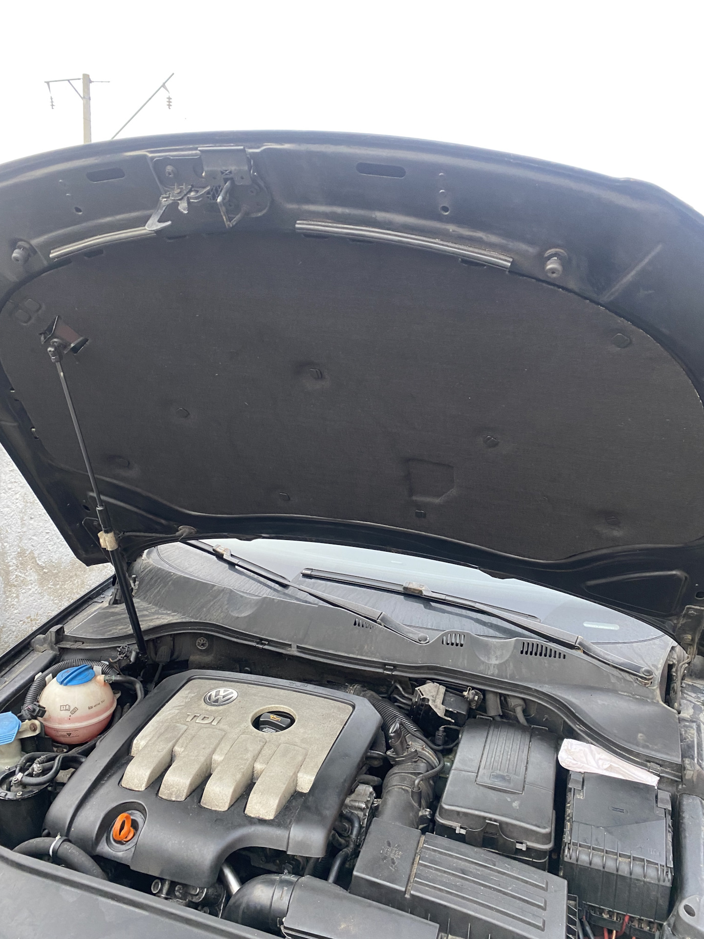 Доводим до ума Ч3 или новая шумоизоляция капота — Volkswagen Passat B6 ...