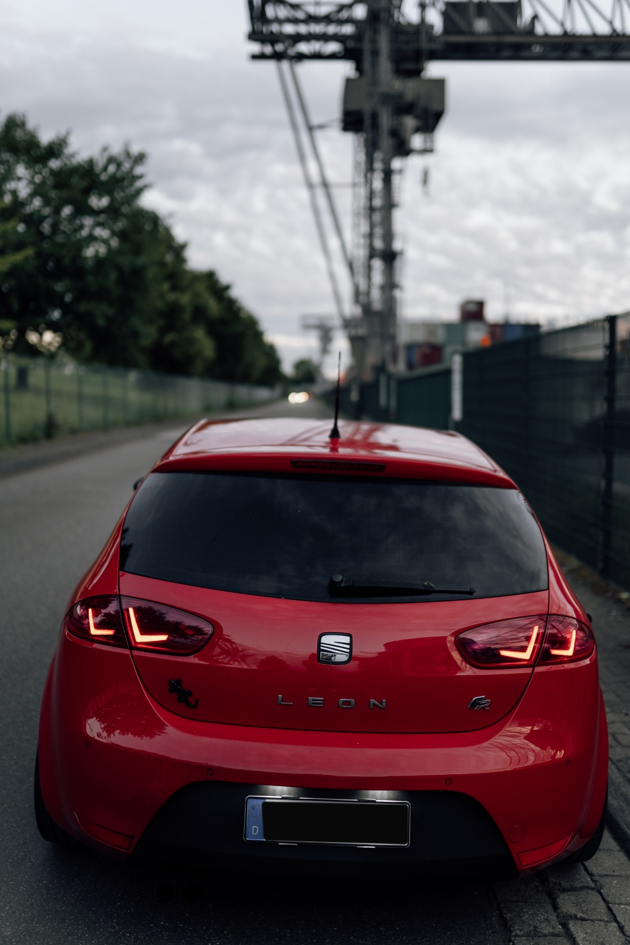 Утренняя фотосессия — SEAT Leon FR (Mk2), 2 л, 2009 года | фотография ...