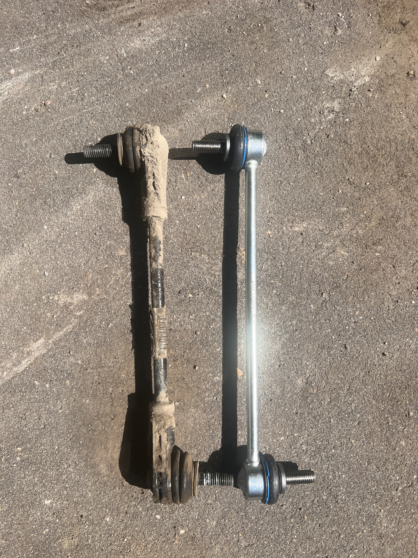 Замена стойки стабилизатора Geely Monjaro — Geely Monjaro, 2 л, 2023 ...