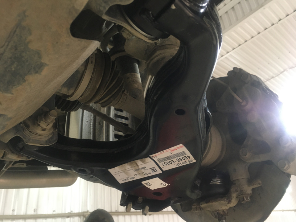 Замена нижних рычагов + ТО на 137700 км — Toyota Land Cruiser Prado 150 ...