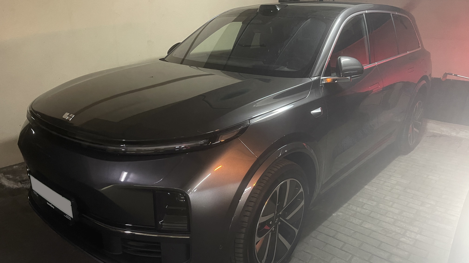 Li Auto Li L9 1.5 гибридный 2024 | (Li Xiang) на DRIVE2