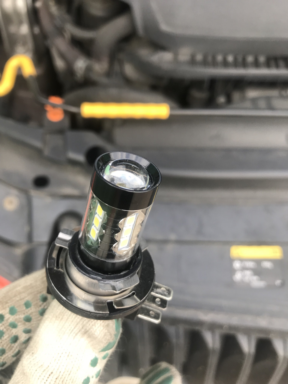 7E0412249 Верхняя опора передняя VAG | Запчасти на DRIVE2