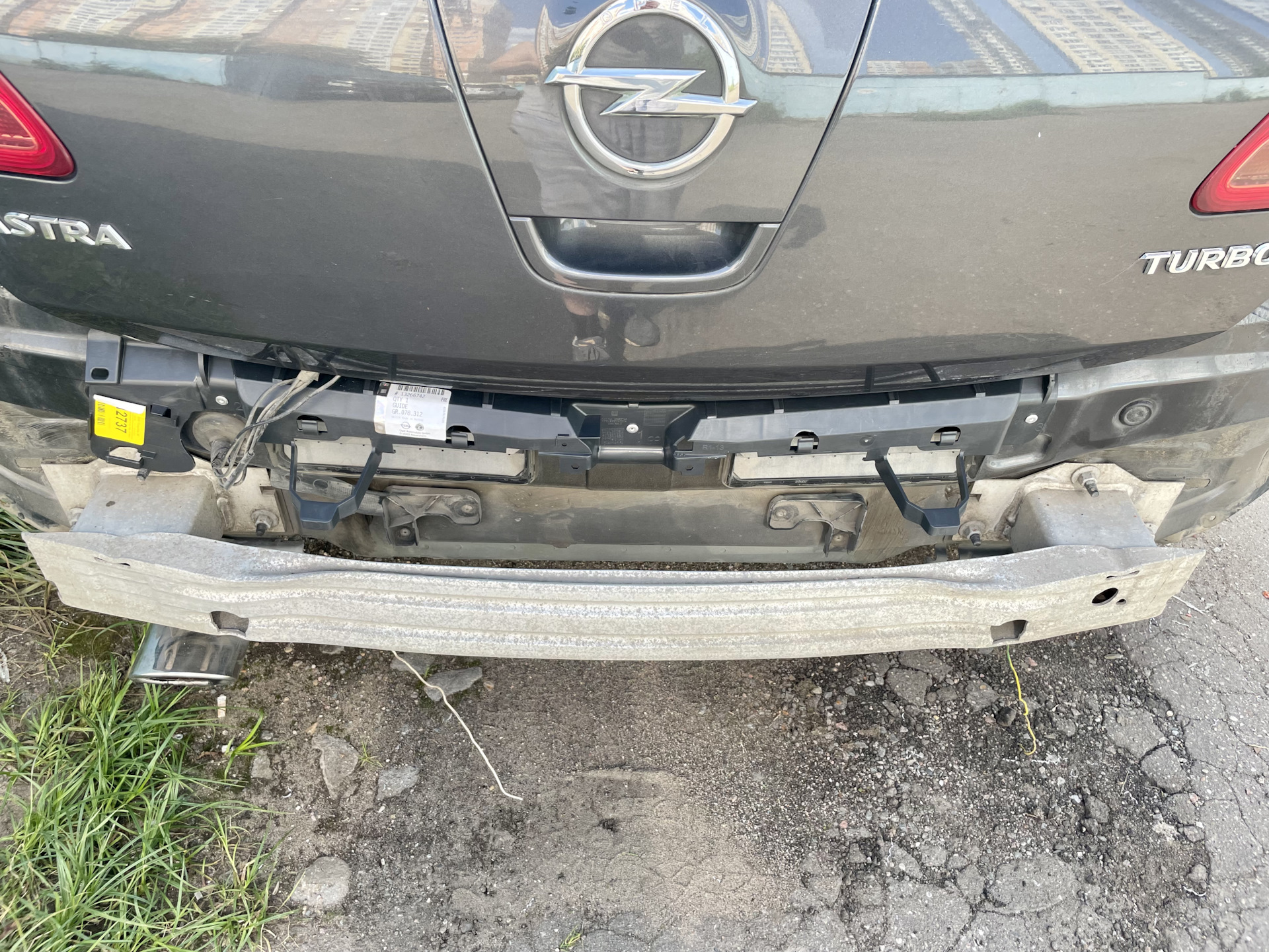 Не прошло и семи лет или рестайлинговый задний бампер на ...