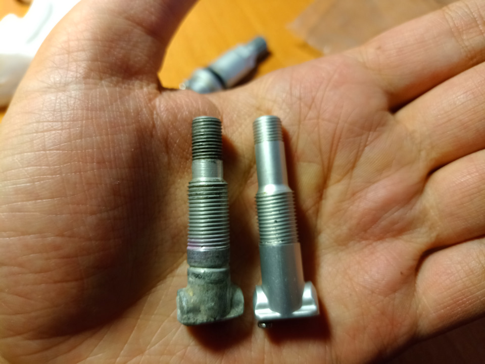 Ремонт датчиков давления шин (TPMS) — Dodge Avenger Sedan, 2 л, 2007 ...