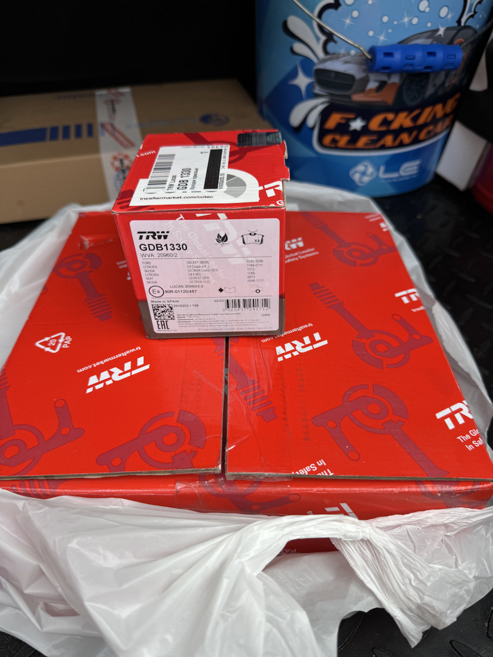 Замена тормозных дисков, колодок, радиатора печки — Volkswagen Polo ...