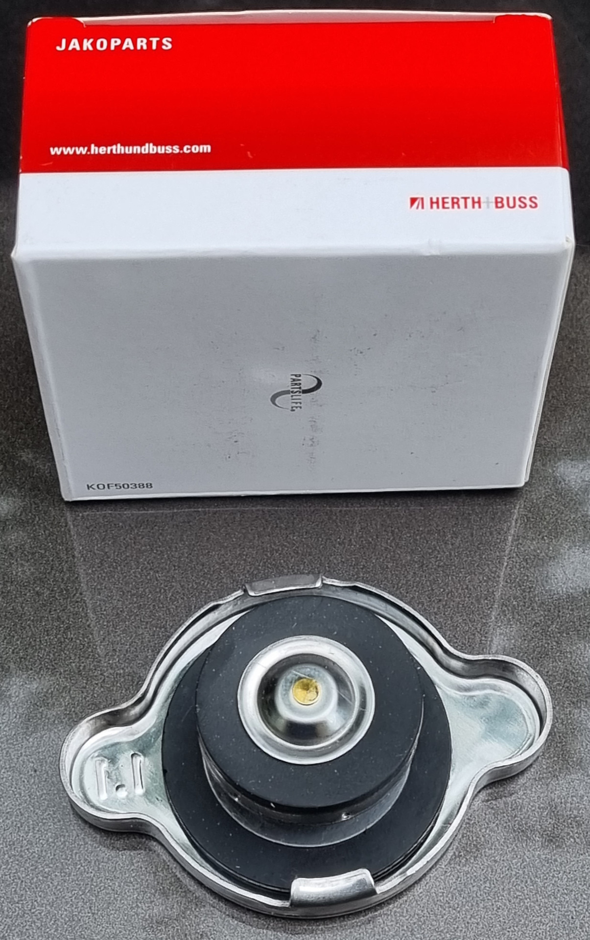 Пробка радиатора. Родной нет. Аналог шатается. Не ставлю — Nissan ...