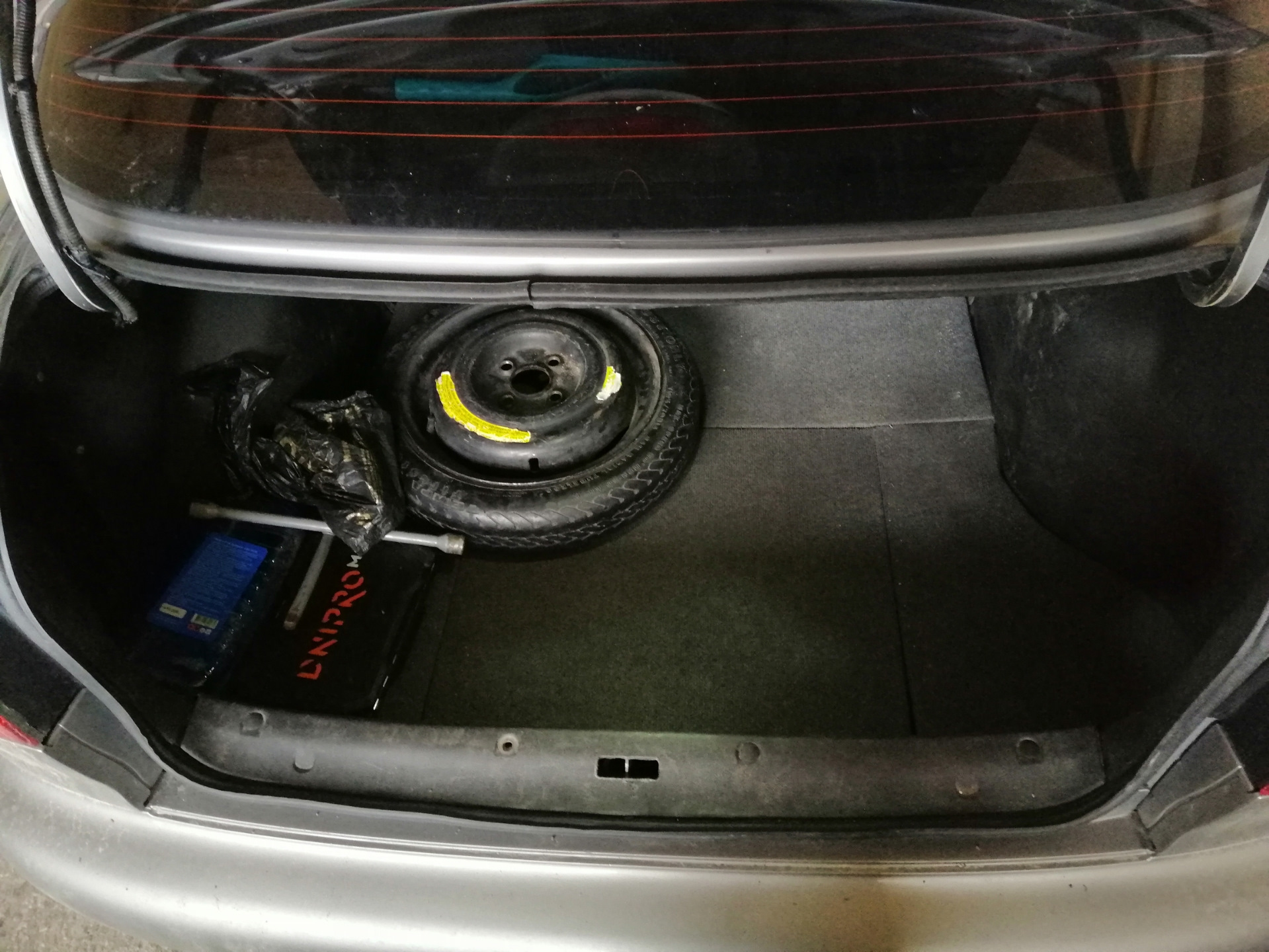 Уплотнитель багажника. — DRIVE2