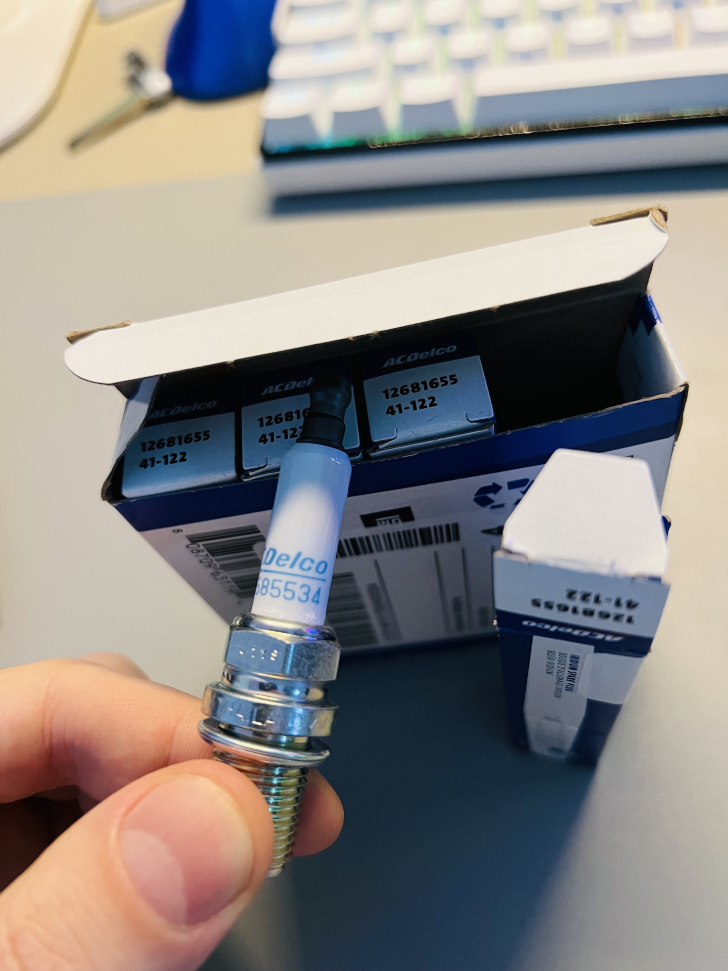 06. Резерв запчастей ELR с каталогами и бонус в паркинг — Cadillac ELR ...