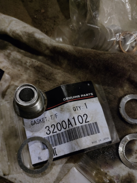 3200A102 ПРОКЛАДКА ПРОБКИ РАЗДАТОЧНОЙ Mitsubishi | Запчасти на DRIVE2