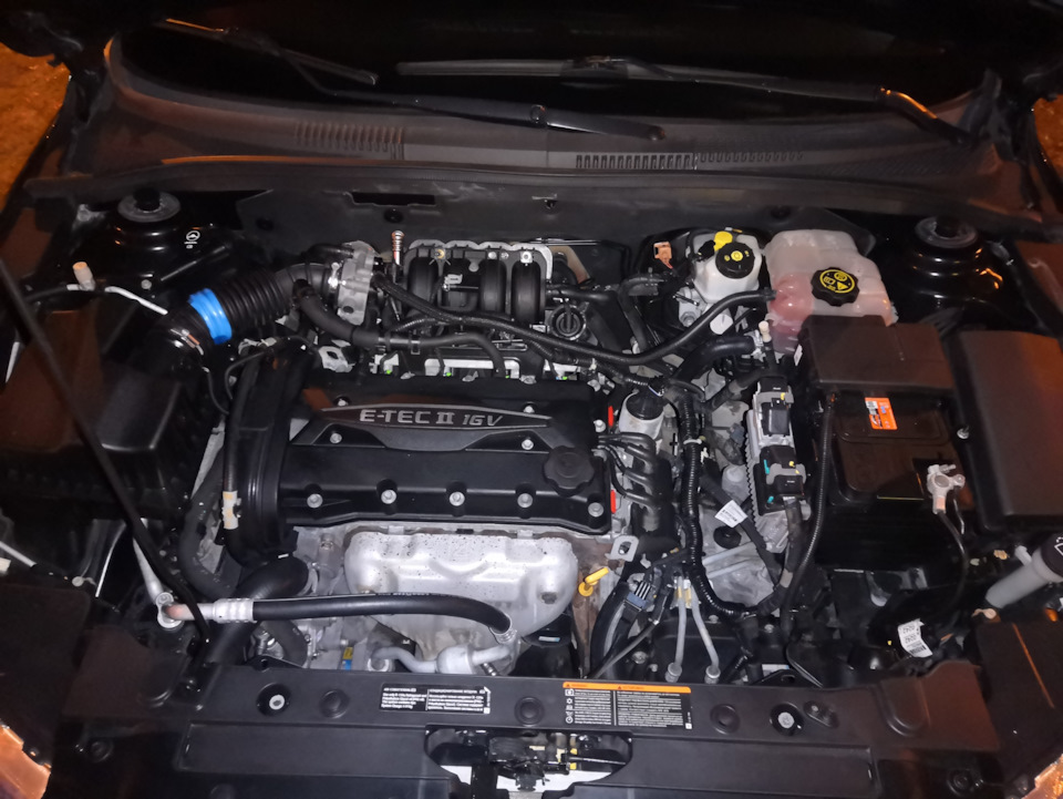 Мойка подкапотного пространства Chevrolet cruze 1.6 AT — Chevrolet ...
