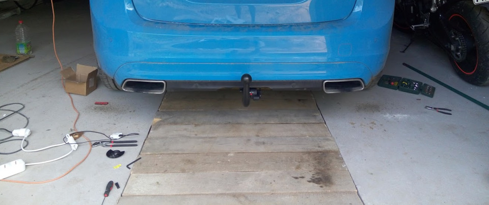 Съемный оригинальный фаркоп VOLVO для S60/V60 II на Volvo S60 (2G ...