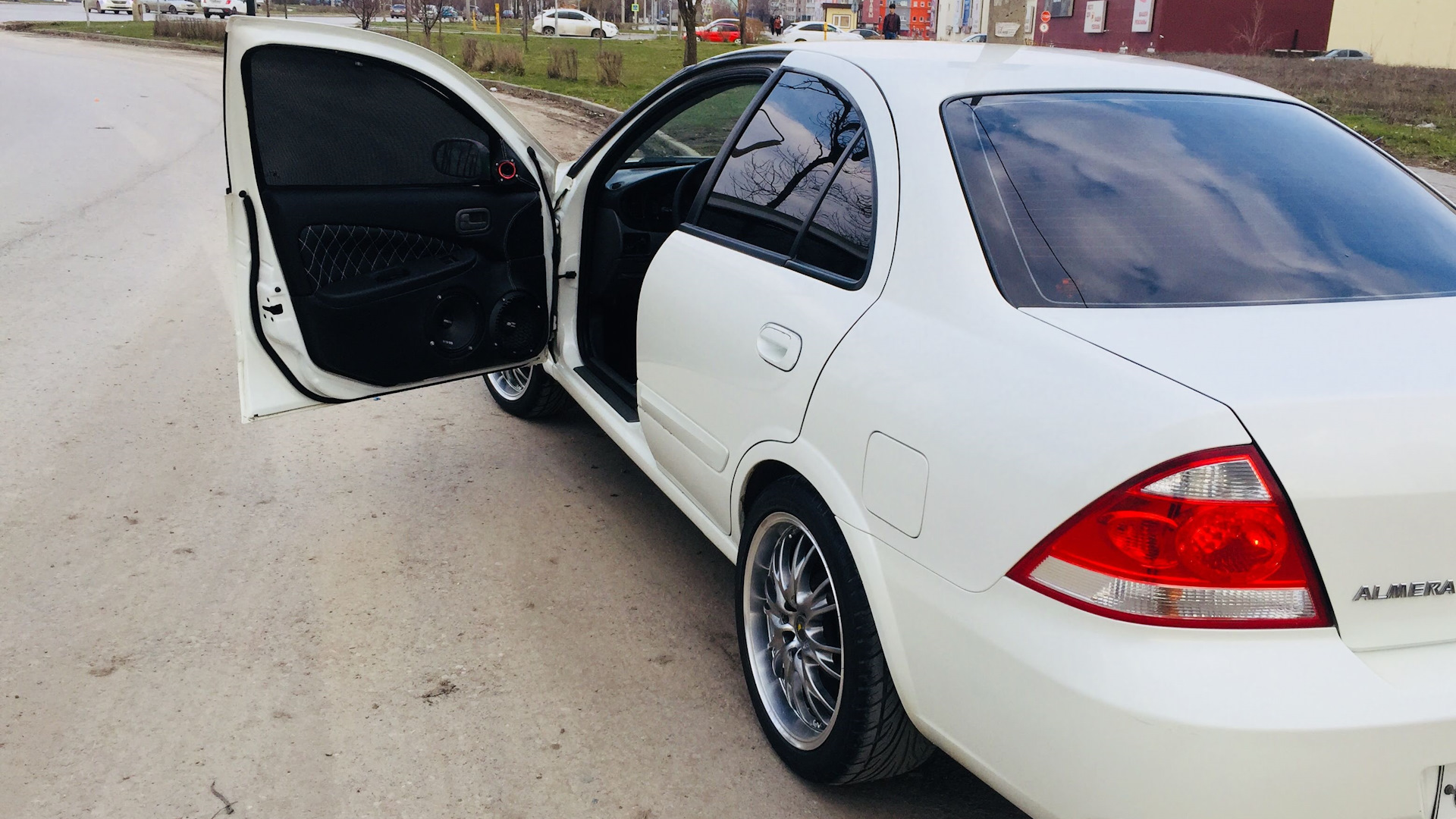 Nissan Almera Classic (B10) 1.6 гибридный 2010 | на DRIVE2