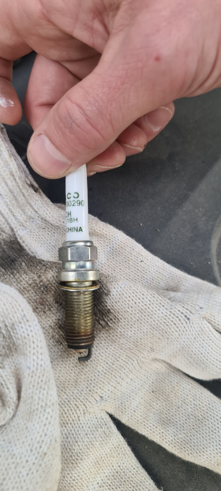 свечи — Geely Emgrand, 1,5 л, 2023 года | техосмотр | DRIVE2