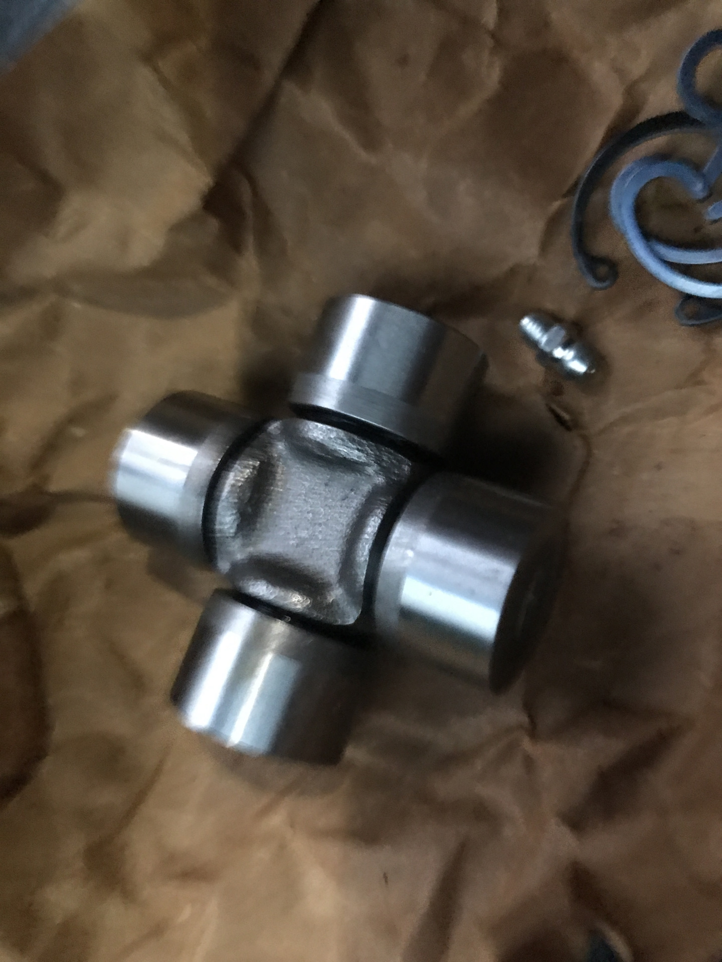 Эпопея с гулом, осеннее обострение) Раздатка, подвесной и кардан с ...