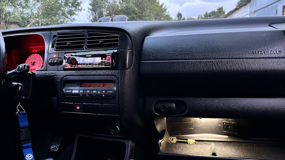 Освещение в багажник, и передние USA габариты — Volkswagen Golf GTI Mk3 ...