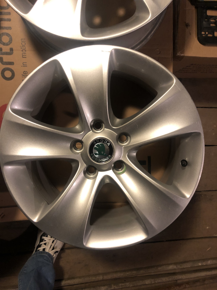 Литые диски Ronal 7Jx16 ET45 5x112 на Skoda Octavia A5 Mk2, Skoda ...