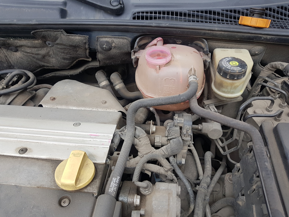 Замена термостата. Полировка фар, фонарей, крышек зеркал. — Saab 9-3 ...