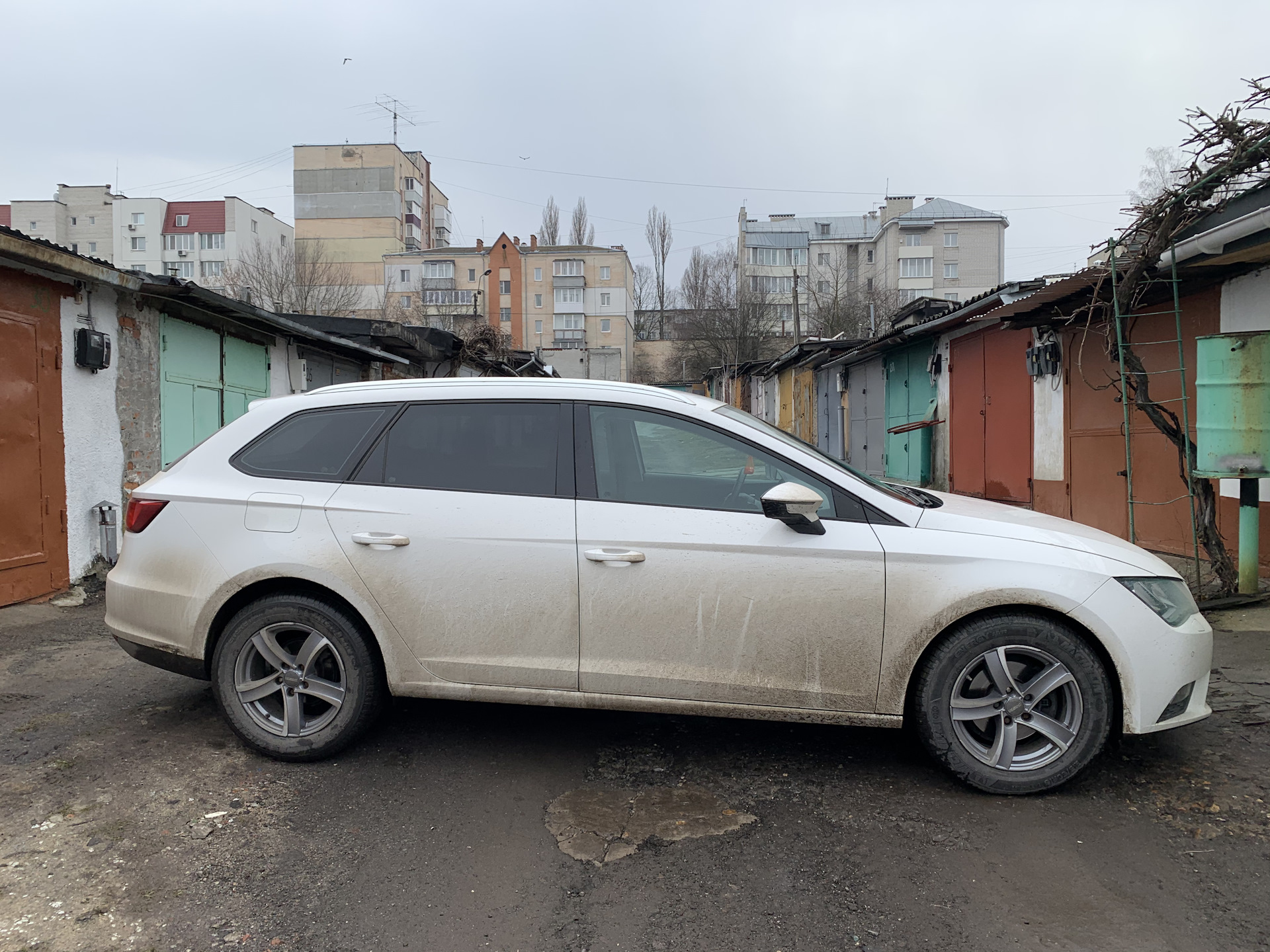 Джип конец) — SEAT Leon (Mk III), 2 л, 2014 года | шины | DRIVE2
