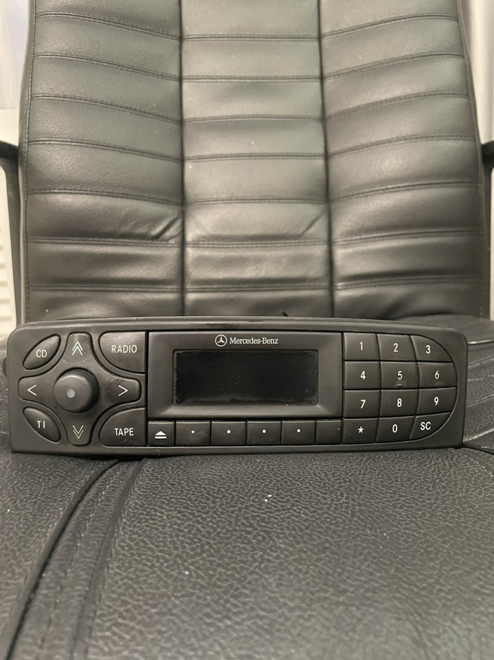 Магнитола W203 на Mercedes-Benz C-Class (W203). Б/у | 1 000 ₽ в городе ...