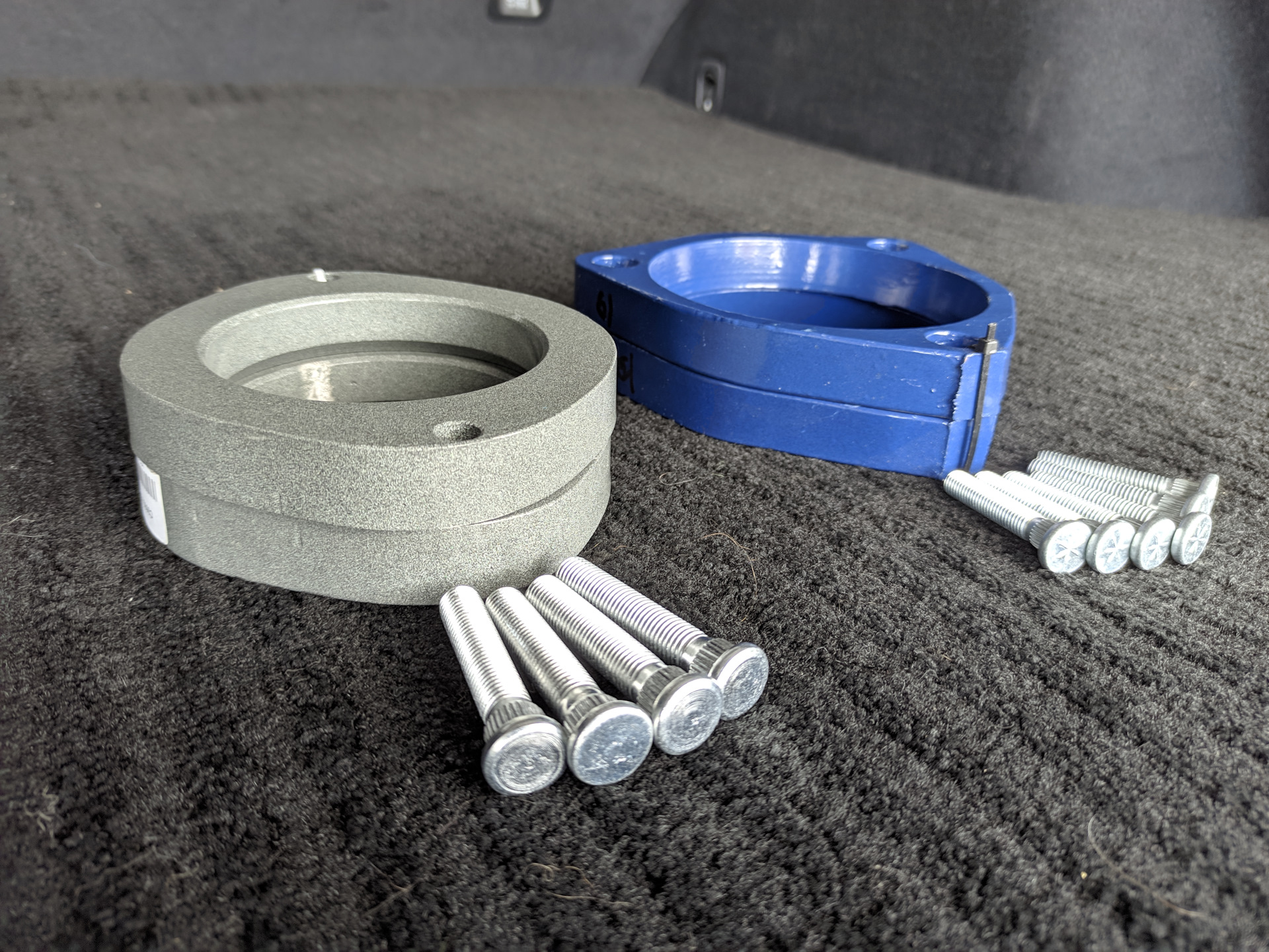 Год владения OUTBACK-ом (KYB New SR, лифт-проставки, втулки переднего ...