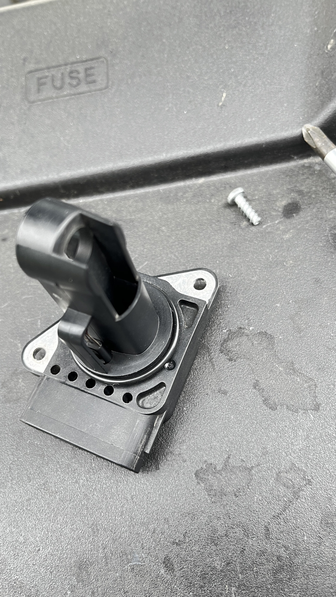 Уплотнитель ДМРВ ( 9009914141) — Toyota Avensis II, 2 л, 2008 года ...