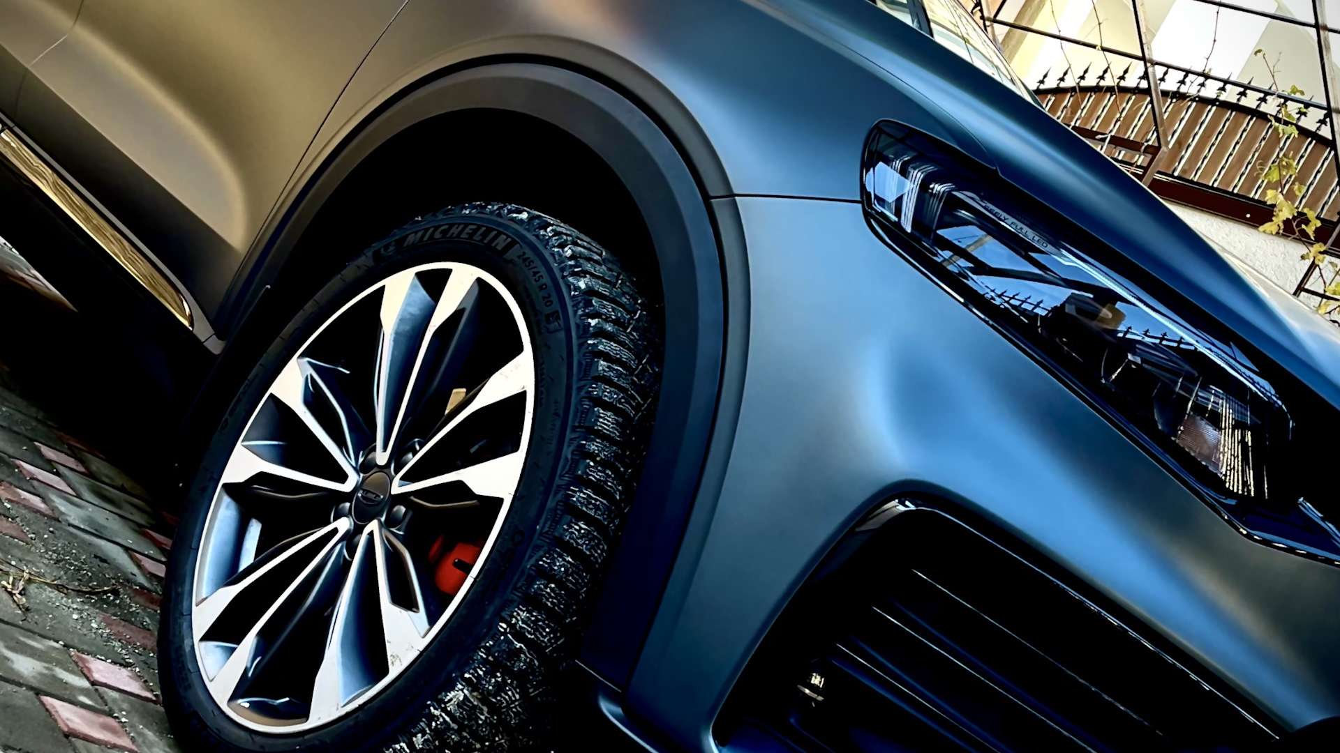 Geely Tugella 2.0 бензиновый 2021 | "matte shark" на DRIVE2