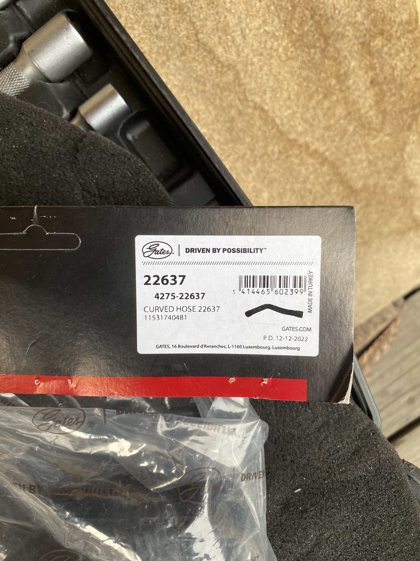 Замена сдвоенного термовыключателя и нижнего патрубка. — BMW 5 series ...