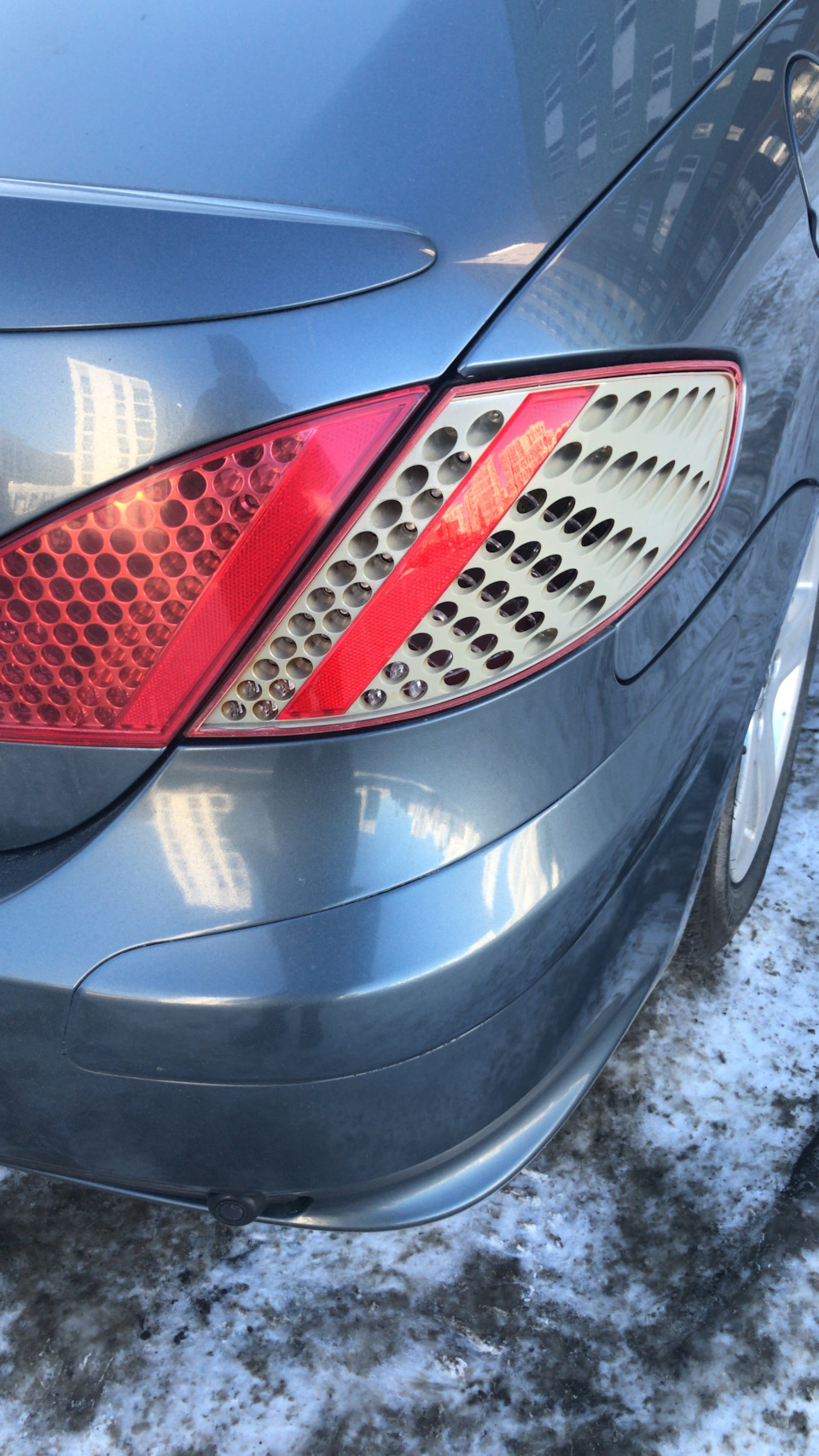 Болезнь большинства 307CC или замена заднего фонаря — Peugeot 307 CC, 2 ...