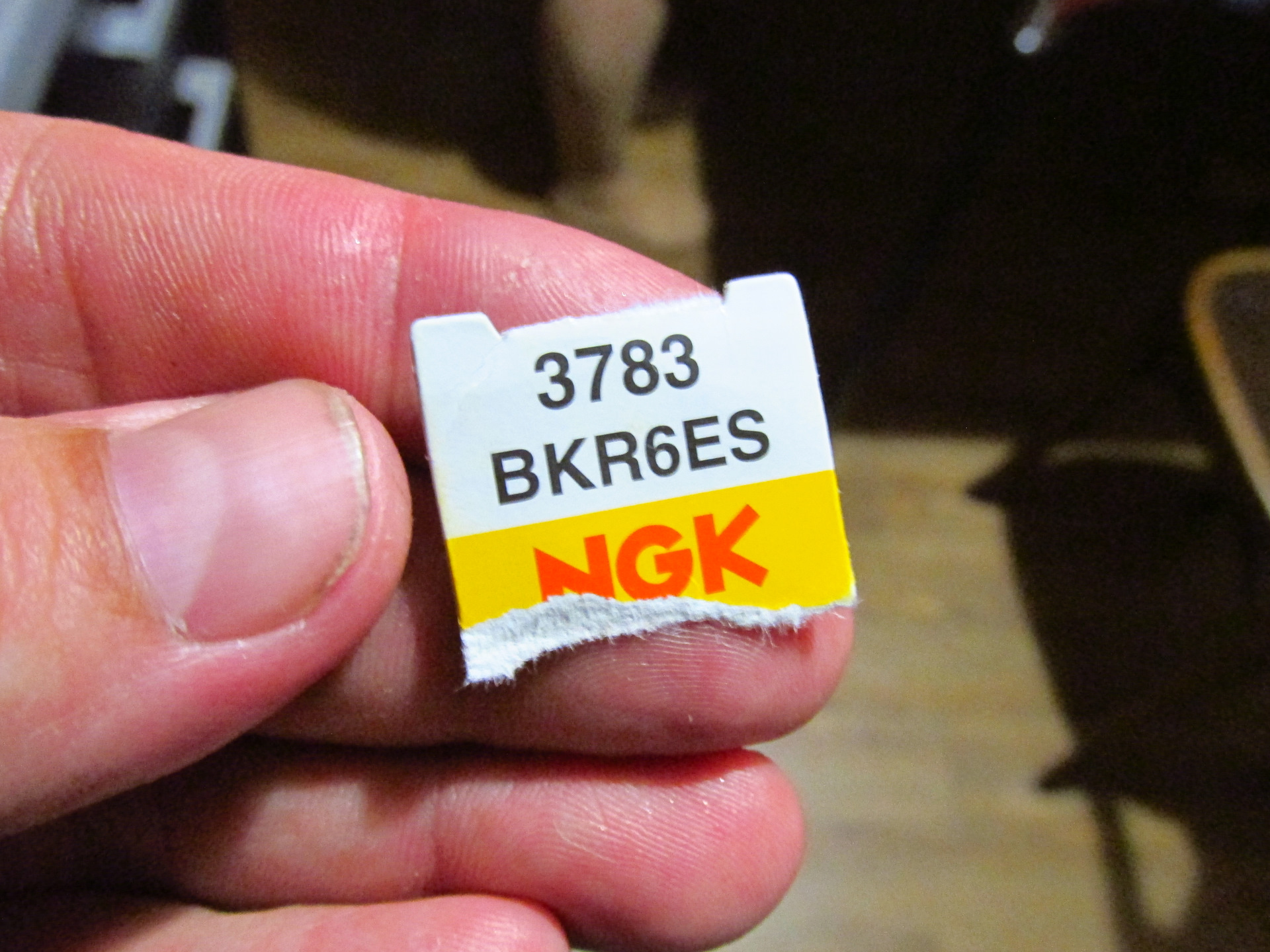 #9. Замена свечей — Mazda 626 V (GF), 1,8 л, 1999 года | расходники ...