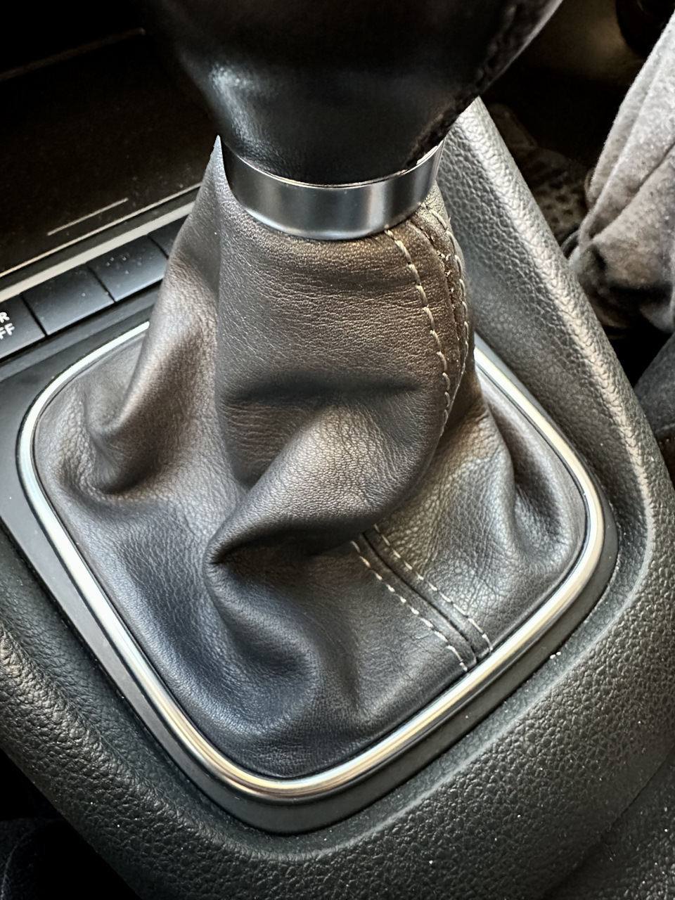 Замена кожуха КПП — Volkswagen Golf Mk6, 1,4 л, 2010 года | своими руками | DRIVE2