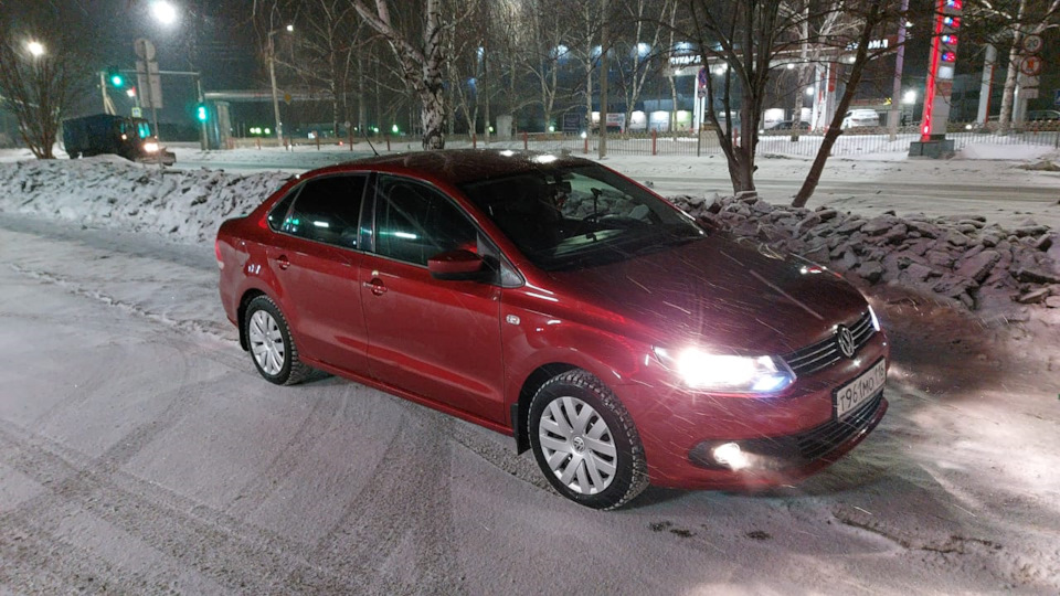 Линзовые ПТФ DEPO + лампы H11 osram original. — Volkswagen Polo Sedan ...
