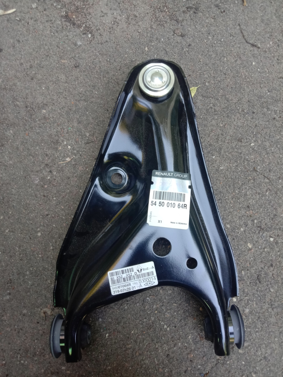 545001064R Рычаг ниж пер п RENAULT | Запчасти на DRIVE2