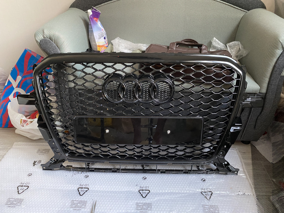 Решетка радиатора в стиле Audi RS — Audi Q5 (1G), 2 л, 2014 года ...