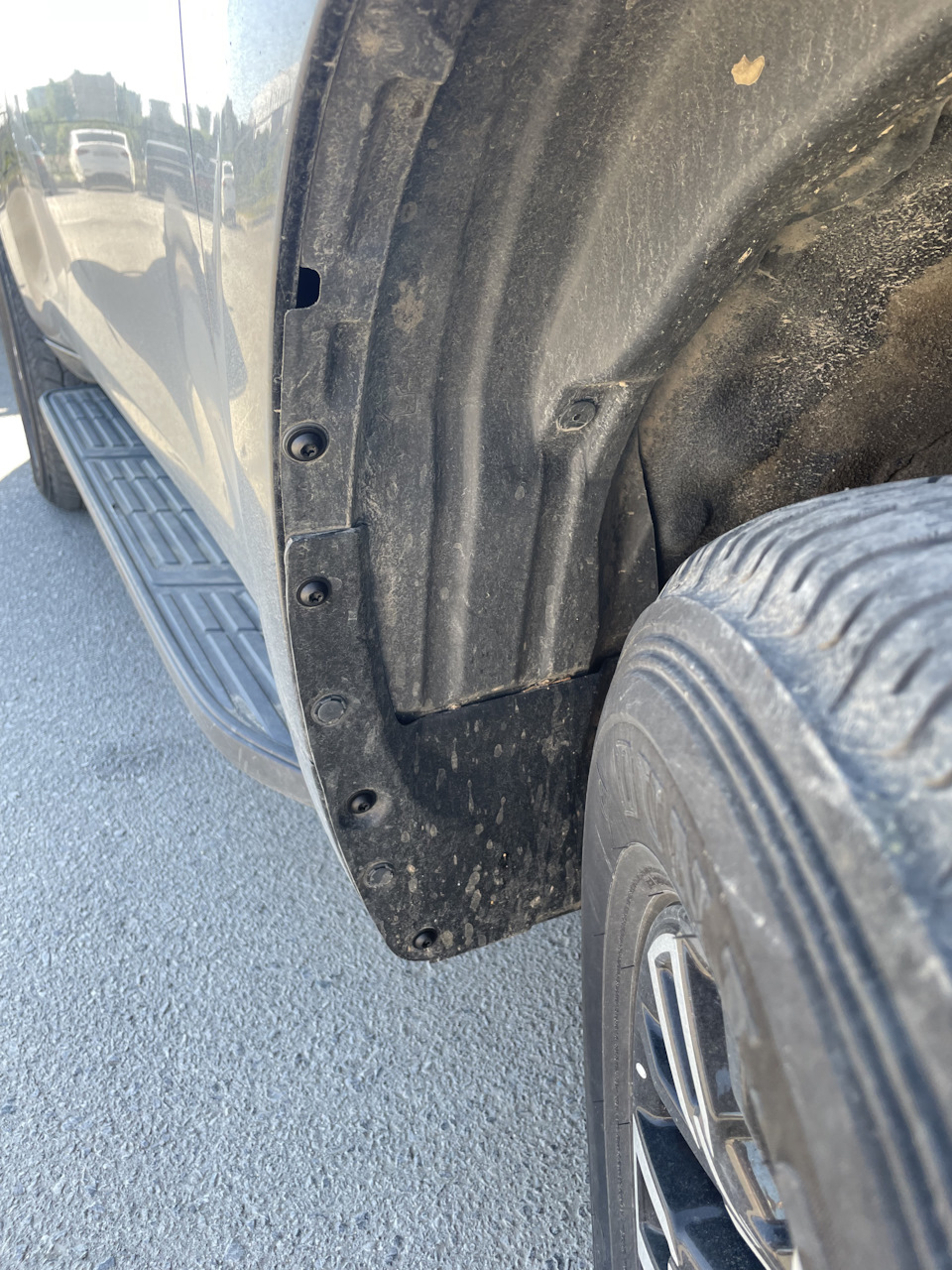 Крепления подкрылков — Toyota Land Cruiser Prado 150-series, 2,7 л ...