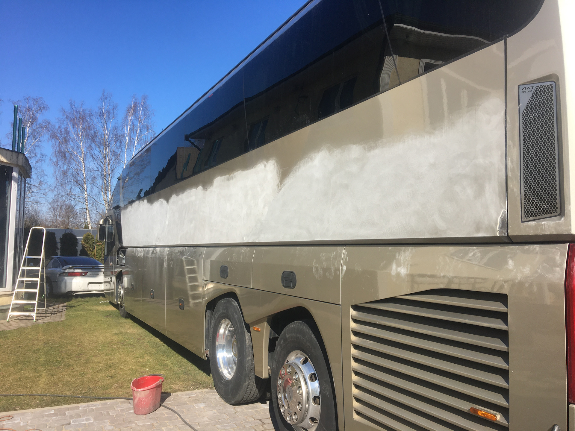 Опять покраска — Neoplan Starliner, 9,9 л, 2012 года | кузовной ремонт ...