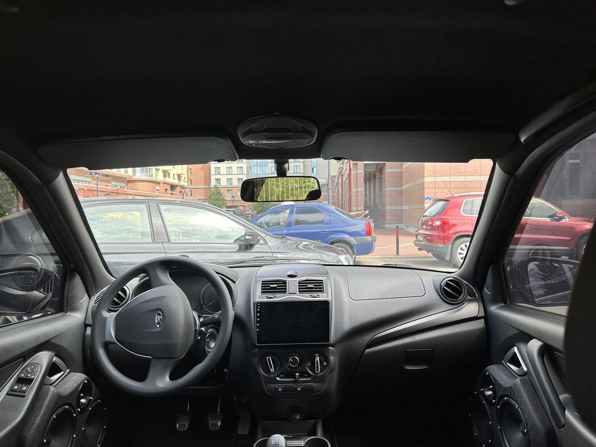 Салон часть 1: черный потолок и музычка — Lada Гранта (2G) FL, 1,8 л ...